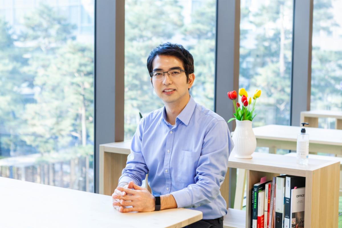 세계적 AI 석학 이홍락 CSAI, “LG와 함께 실생활에 기여하는 AI 만들겠다” - LG AI Research News